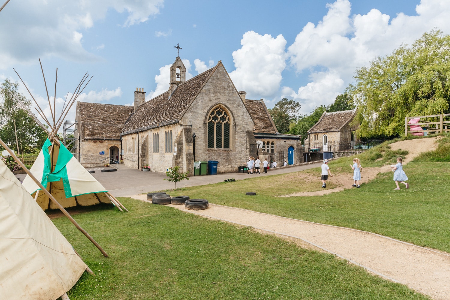 About The School - Shoscombe Church School